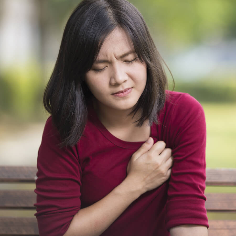 How To Spot A Heart Attack And Save Someone From It - This Quarterly