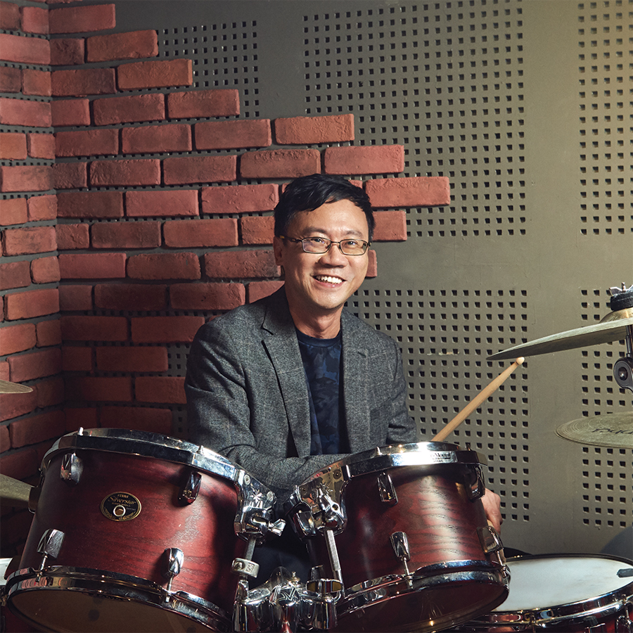 The Joint Between Medicine, Charity And Music - This Quarterly